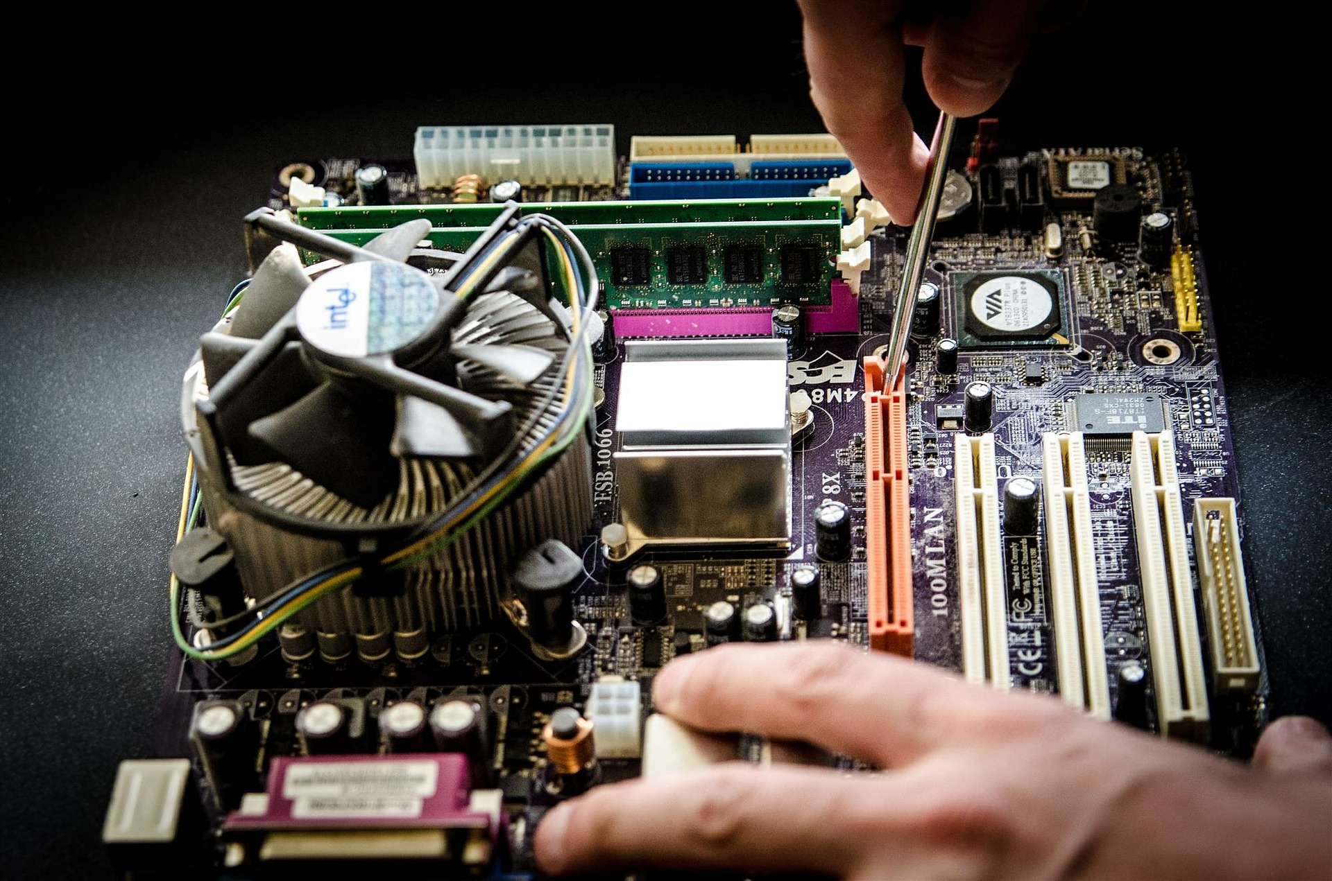 Stoke Laptops – Repairs & Sales